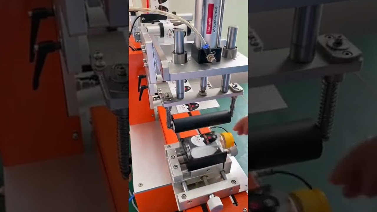 "Revolutionary Semi-Automatic Oval Bottle Labeling Machine with Dual ...
